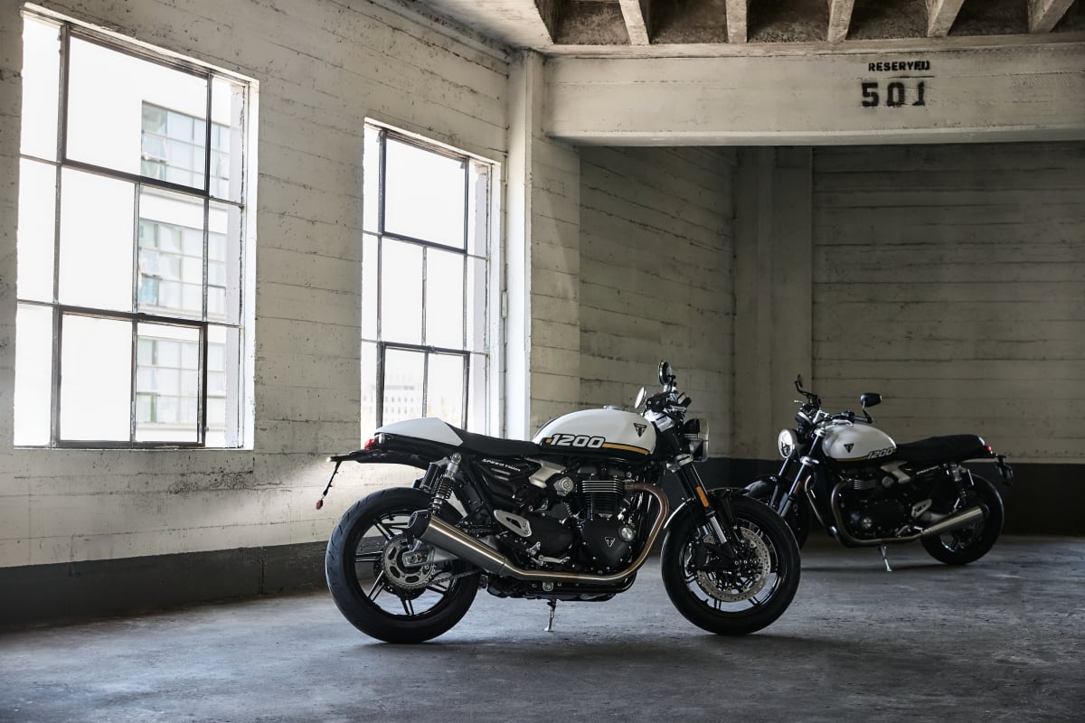 Pre-owned Motorcycles -Triumph ⏐ Iconic Heritage - Moto Montreal Cycle